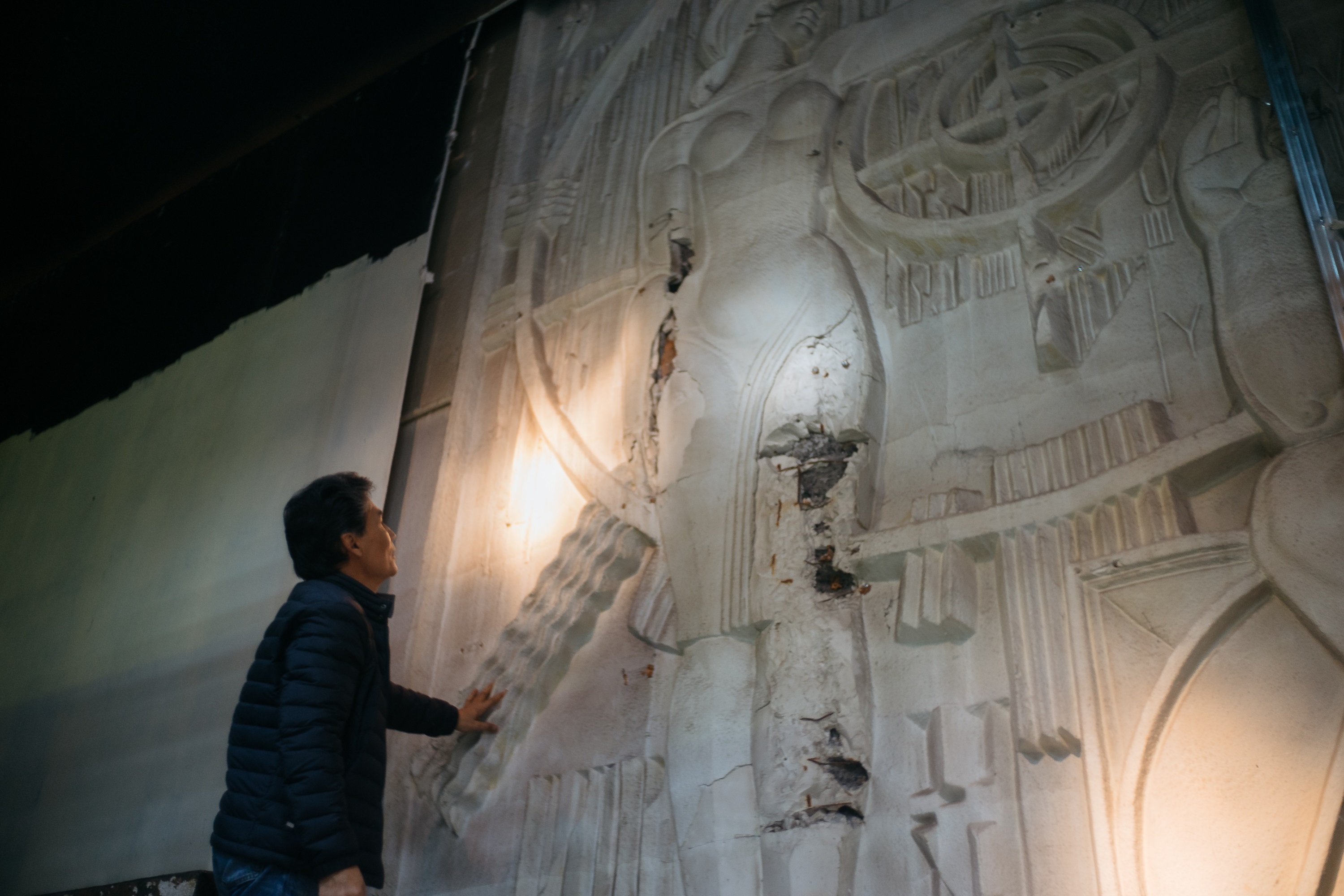 49-year-old bas-relief unveiled in Arman movie theatre - The Astana Times
