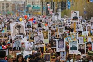 Immortal Regiment parade honours war heroes’ memory - The Astana Times