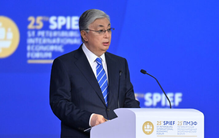 President Tokayev Answers Tough Questions at Economic Forum in Russia ...