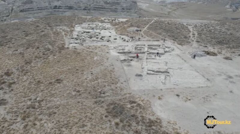 Saka Warrior’s Grave, Ancient City of Craftsmen - Archeologists Make ...