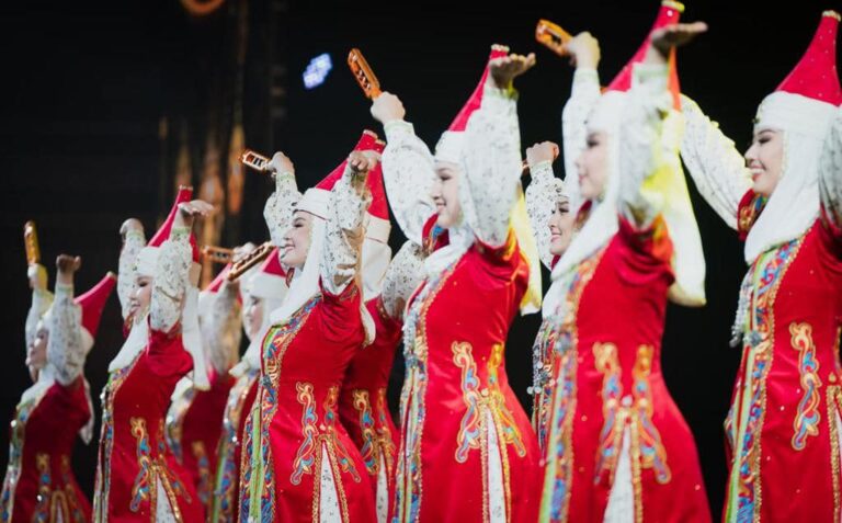 Kazakh Gulder Ensemble Performs Again in Blazing Celebration of ...