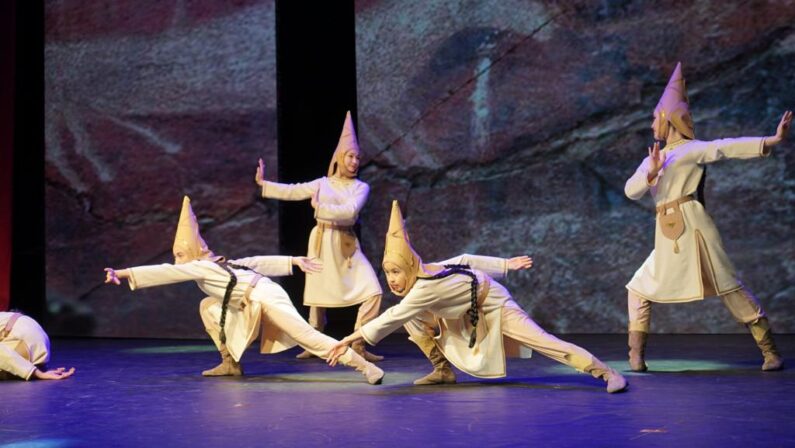 Young Kazakh Dancers Perform at World Folklore Dance Festival in ...