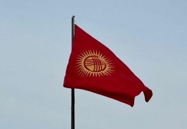 Square in Bishkek Raises New Kyrgyz Flag - The Astana Times