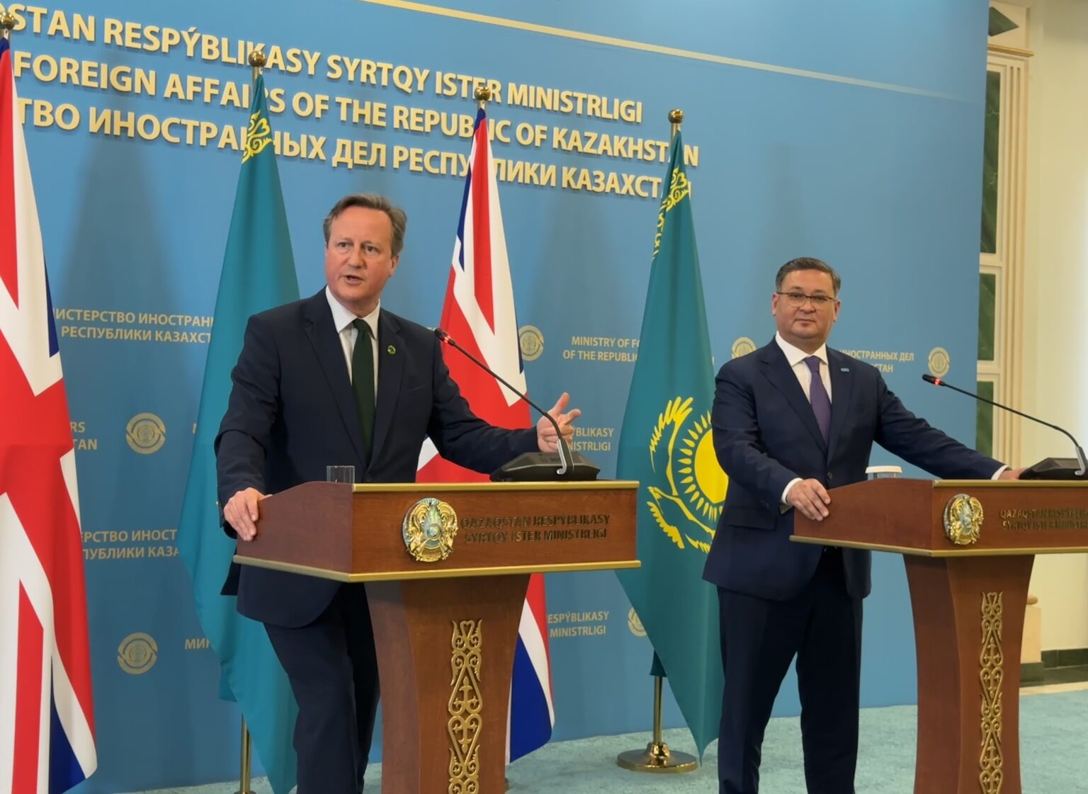 Cameron Wants Stronger Kazakh Ties, Promotes Britain as Partner of ...