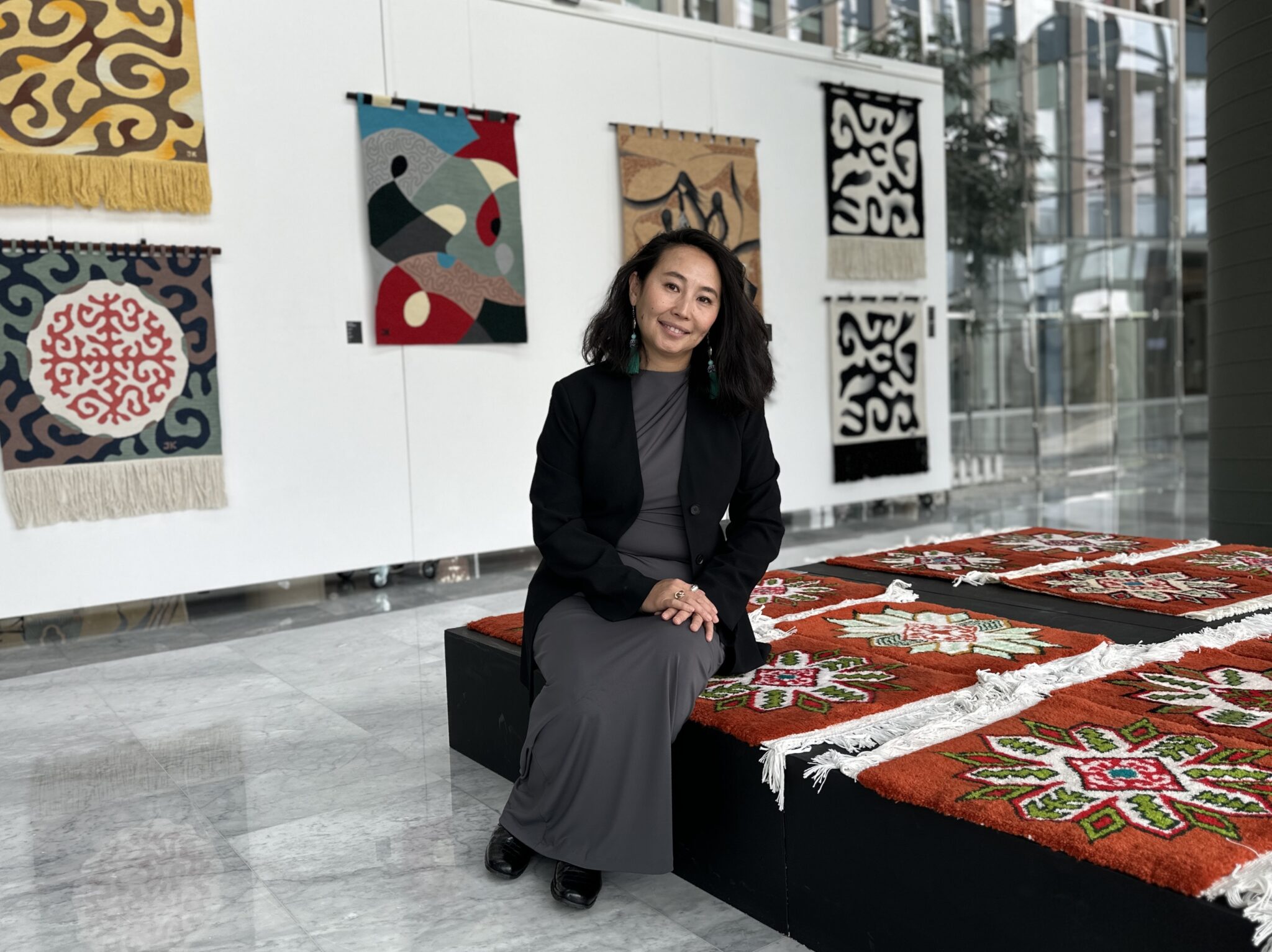 ‘She Rug’ Exhibition Celebrates Centuries of Kazakh Carpet Weaving ...