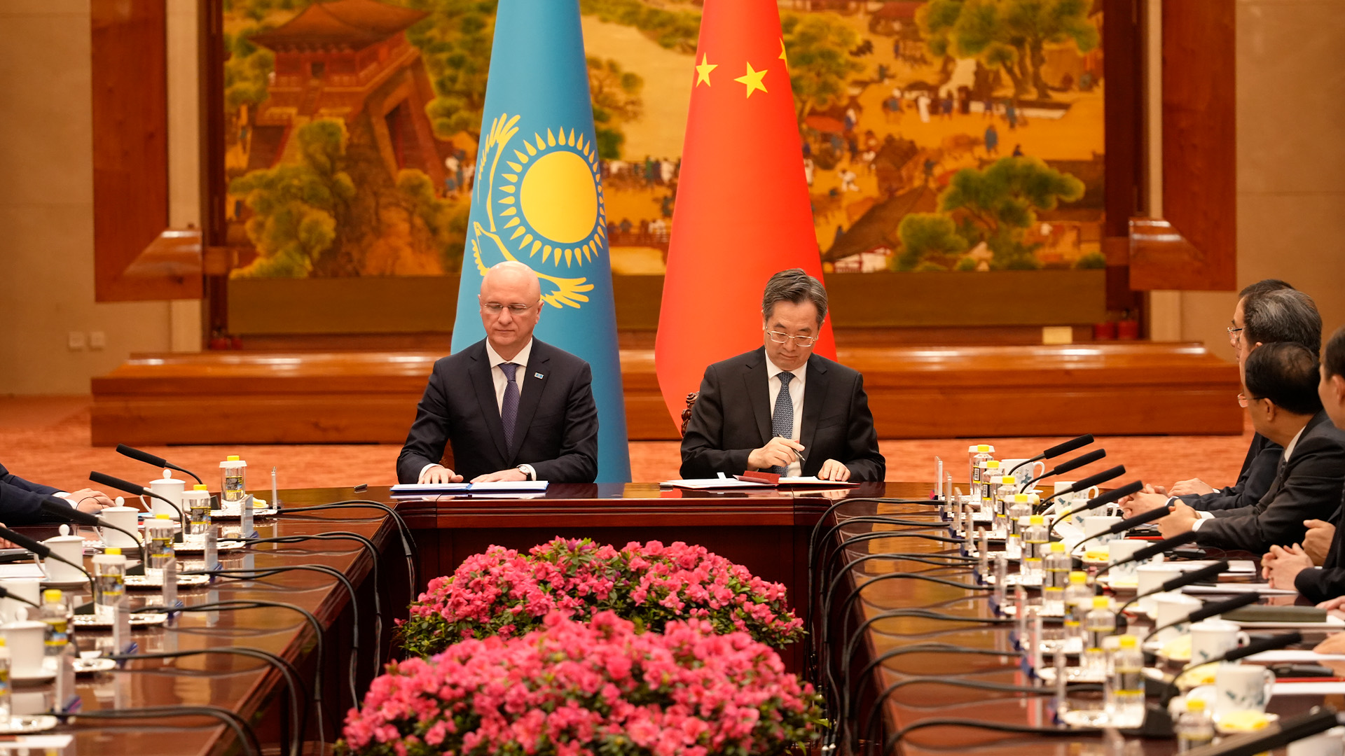 Kazakhstan, China Enhance Cooperation in Water Resources - The Astana Times