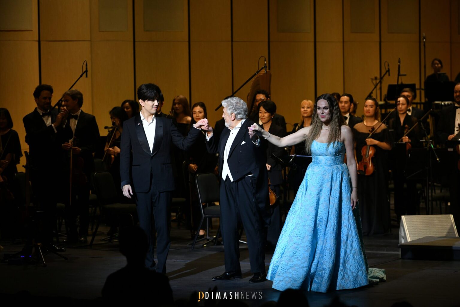 Dimash Qudaibergen Performs with Plácido Domingo in Vietnam’s Ho Guom ...
